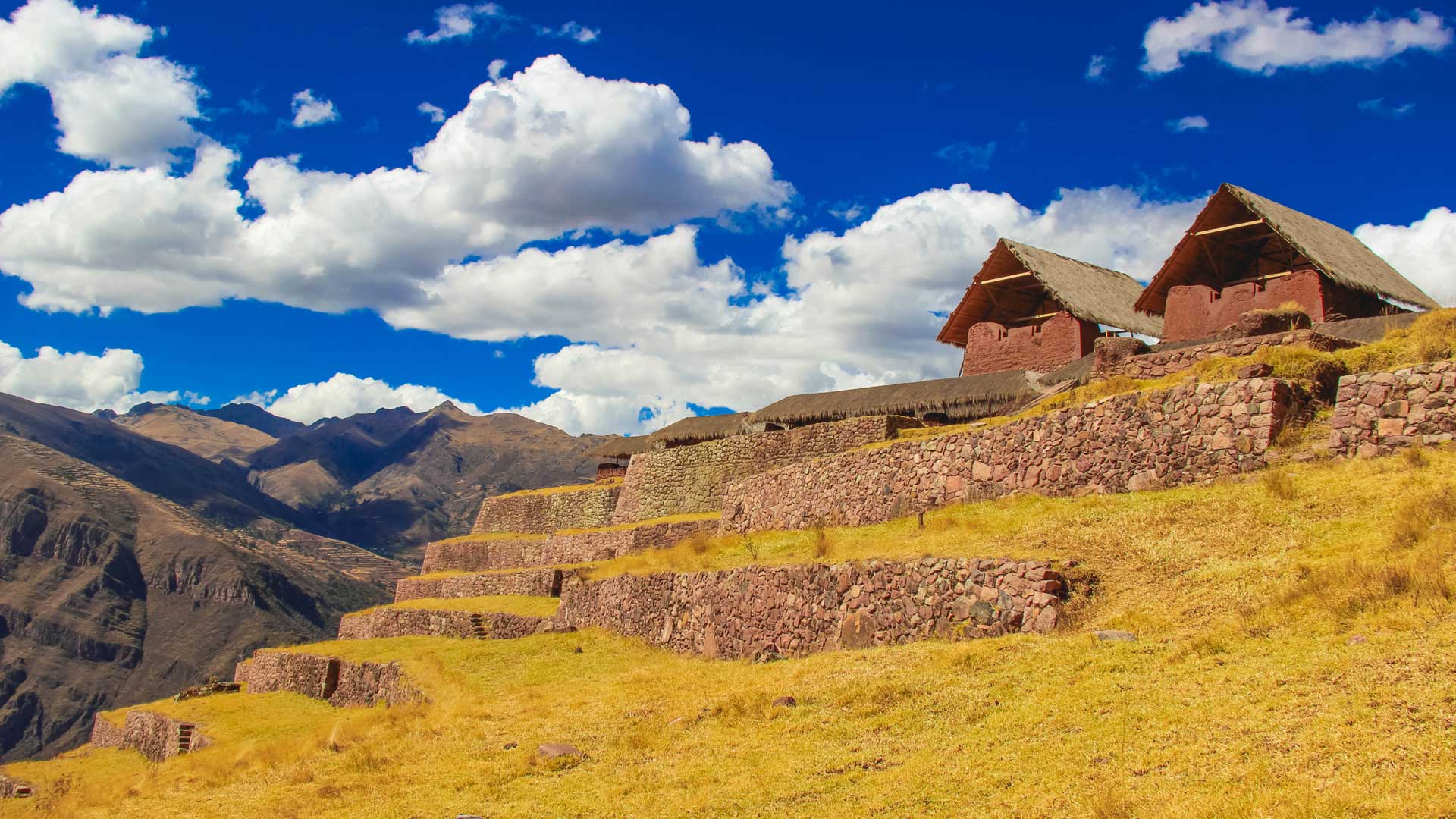 10 Reasons to do the Huchuy Qosqo Trek